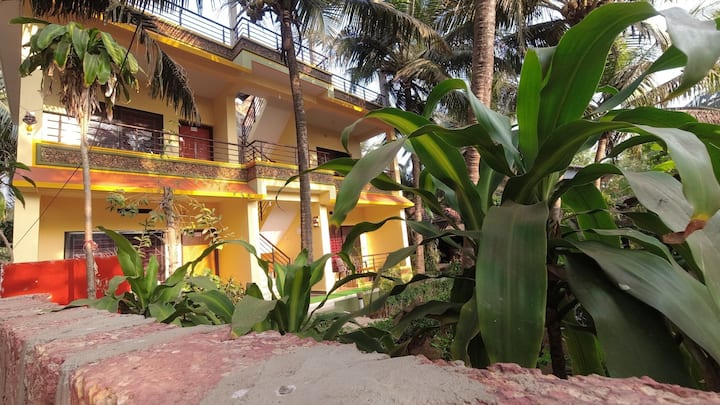 Two Room Penthouse Gokarna Beach - Gokarna