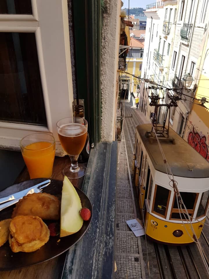 Bel Appartement En Plein Cœur De Lisbonne - Lisbon
