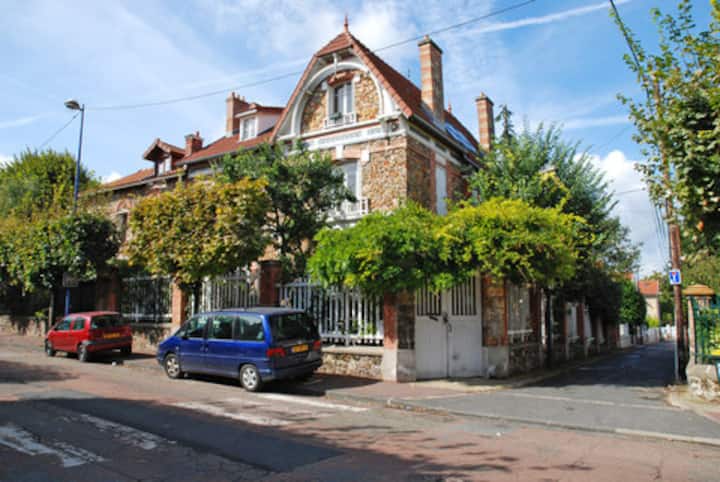 Grande Maison Avec Jardin, Vue Sur La Tour Eiffel - Boulogne-Billancourt