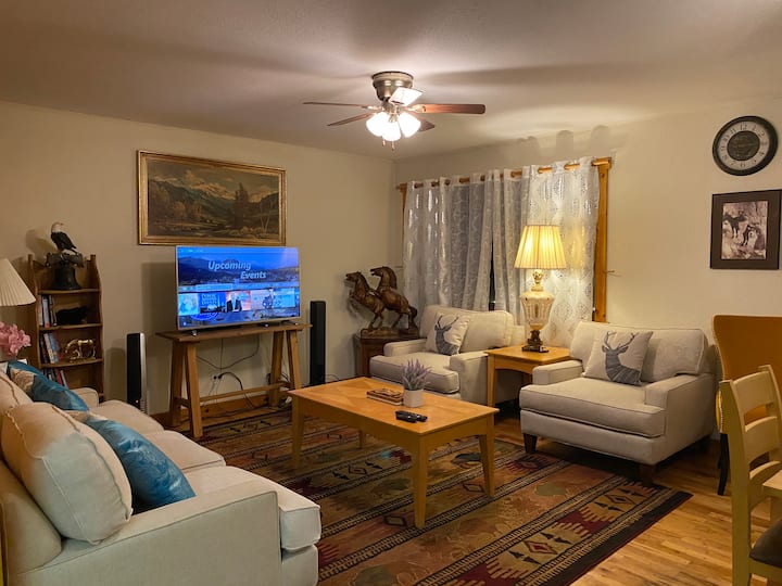 Exciting Downtown Loft.#6109 - Estes Park, CO