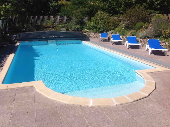 Villa, 180m², 8 Pers, Piscine  Parc 3000m² - La Rochelle