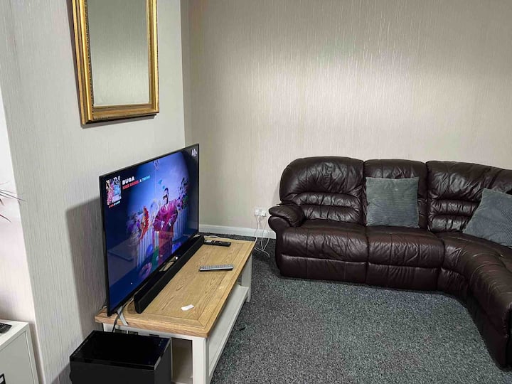 P C House 5 - Leicester