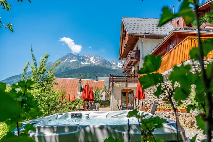 Chalet La Maitreya - 8 Chambres Avec Sdb - 19 Pax - Vaujany