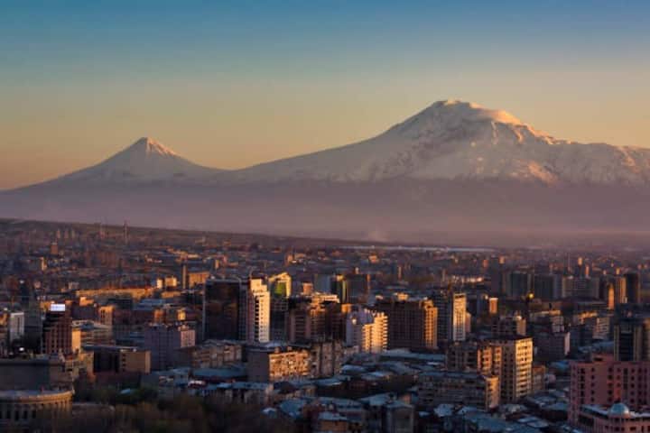A Spacious Apartment With Ararat View - Yerevan