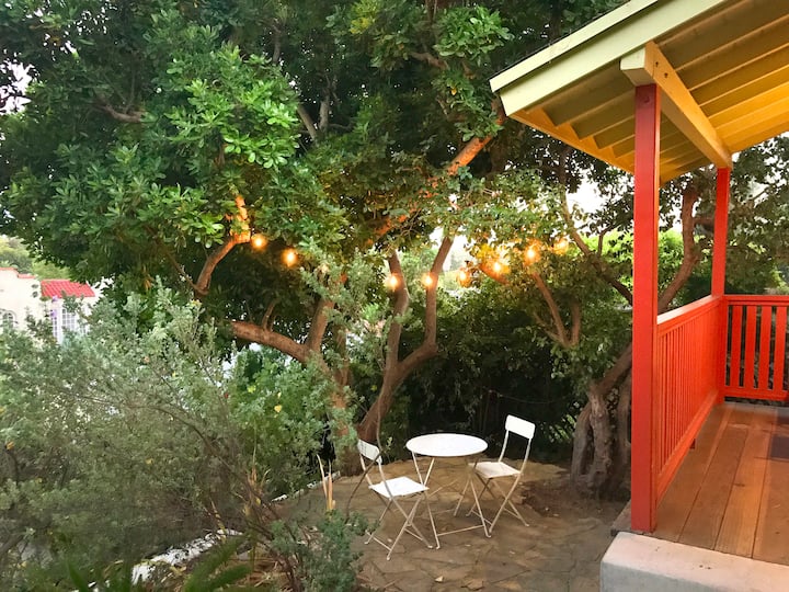 Charming Private Guesthouse With Leafy Patio - Los Angeles, CA