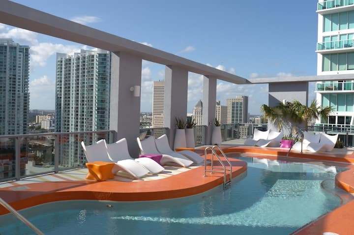 Se Of Miami River - Safe Area 1 Bdr, Valet Park. - Miami, FL