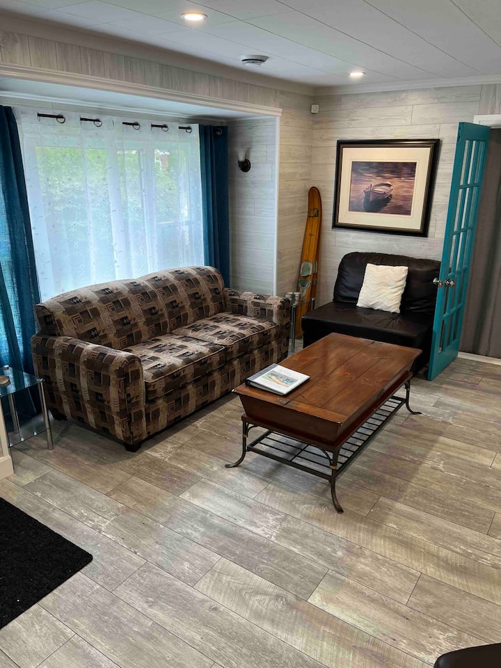 Beachwood Retreat In Bg - Sarnia
