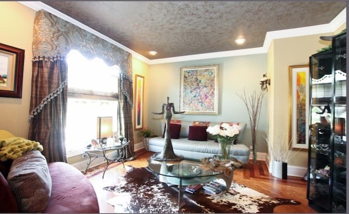 Gated 3 Story Home Perfect For Group Travelers - Ford City - Chicago