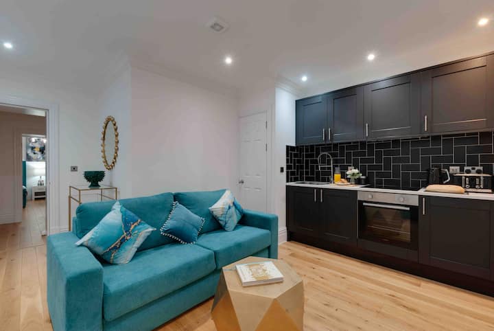 Modern 4 Sleep City Centre Apt, Rodney Street - Liverpool, UK