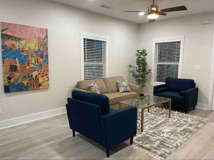 Renovated Home-1 Mile From Mercedes Benz Stadium - Atlanta, GA