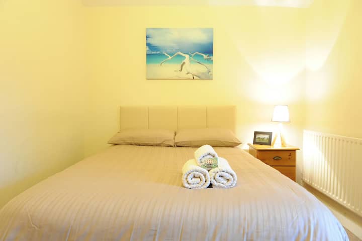 Charming Farmhouse Double Room #3 - Oranmore