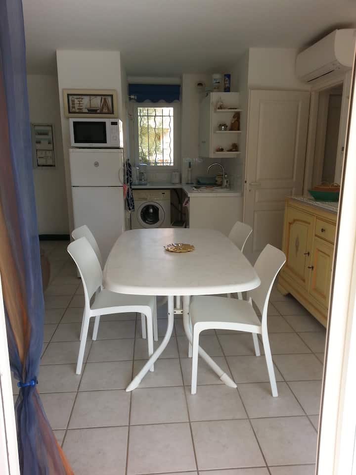 T2 Cabine Climatisé Avec Garage - Bormes-les-Mimosas