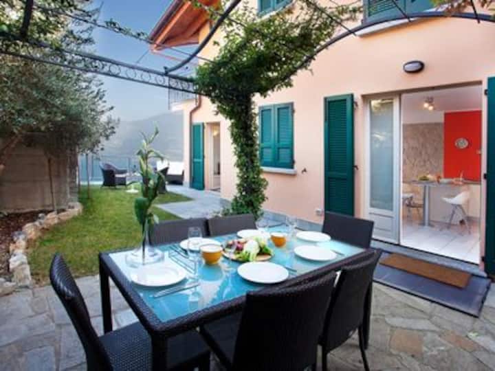 Casa Paradiso In Menaggio, Luxushaus, 180 Grad Seeblick, Privater Garten - Menaggio