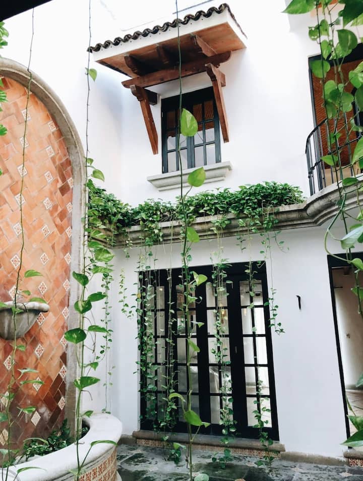Beautiful House In A Quiet Family Neighborhood - Cancún