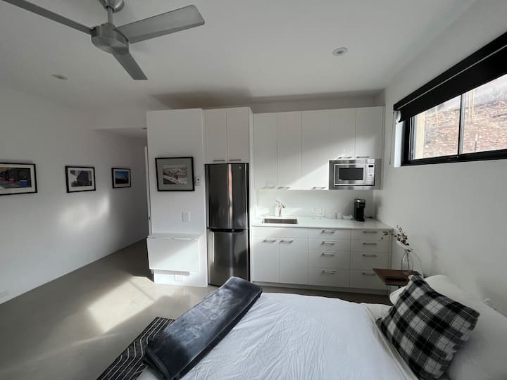 Contemporary Casita In Santa Fe-historic East Side - Santa Fe