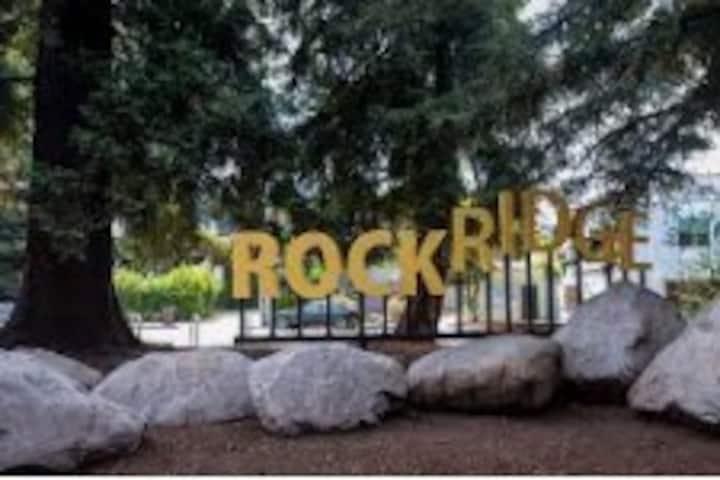 Charming Apartment In Irresistible Rockridge - Oakland Zoo, Oakland