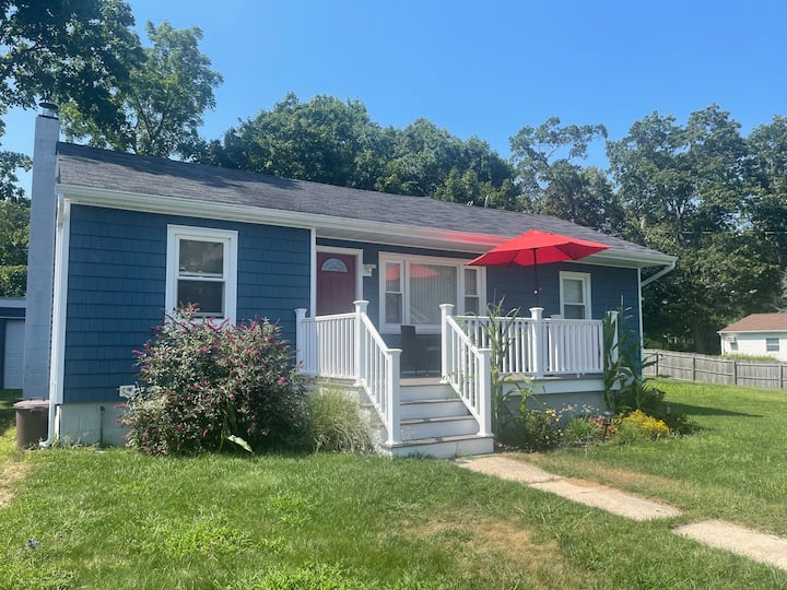 Cheerful 3-bedroom Home - Broadway, NY