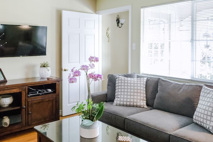 Charming, Cozy Guesthouse In Pasadena - Pasadena, CA
