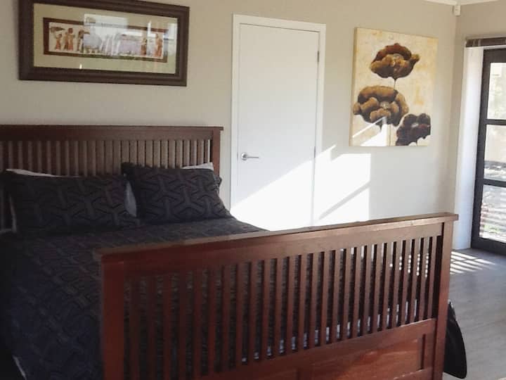 Attractive Unit Just Seconds Off The Motorway - Hastings