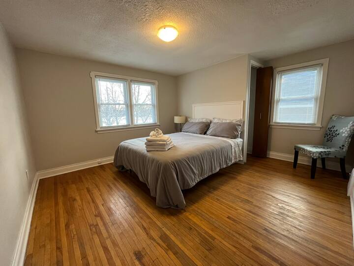 Sarnia, 2 Bedr Upper Apartment - Sarnia