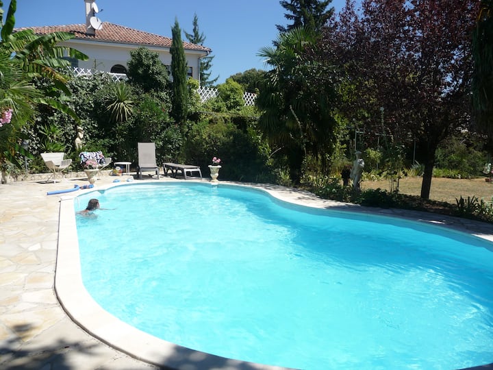 Gite Avec Piscine Dans Maison - Aubenas
