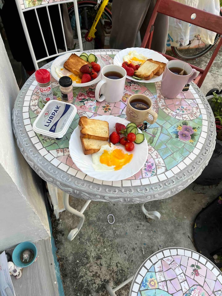 Cozy Bohemian Flat Near The Pier - Hong Kong