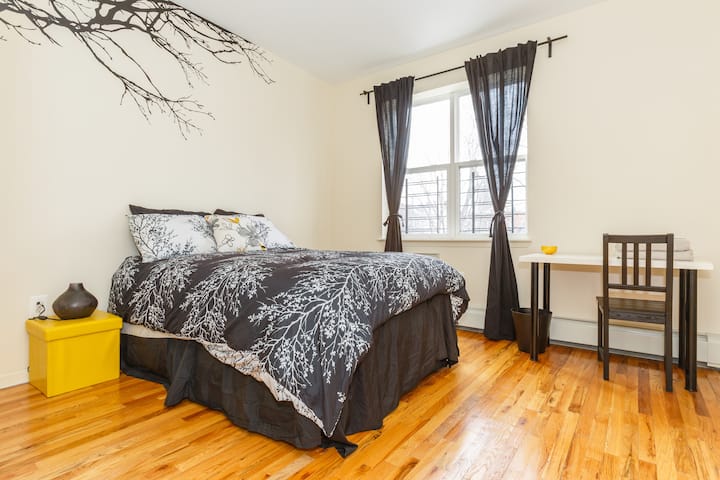 New 1br + 1ba With Private Entrance - Brooklyn, NY