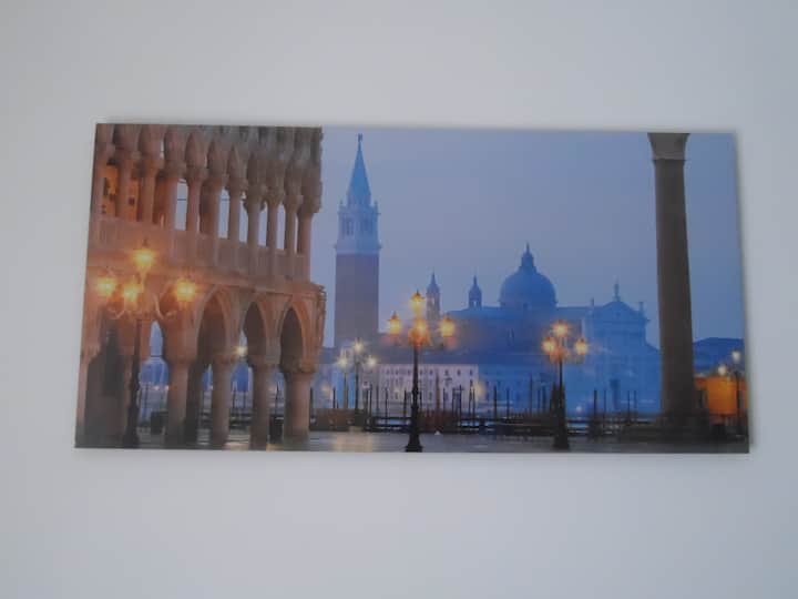 Venice In 10min. Public Car Parking Free Of Charge - Mestre