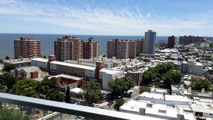 Modern 2 Br Apartment With Great Views-15th Floor - Montevideo