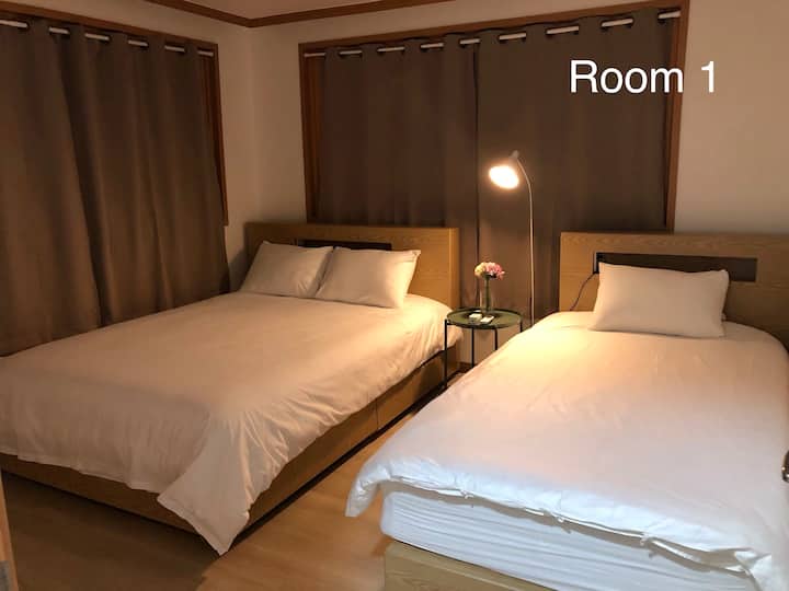 [Room#201] Hong-ik Univ. Station 2 Mins. On Foot - Seoul