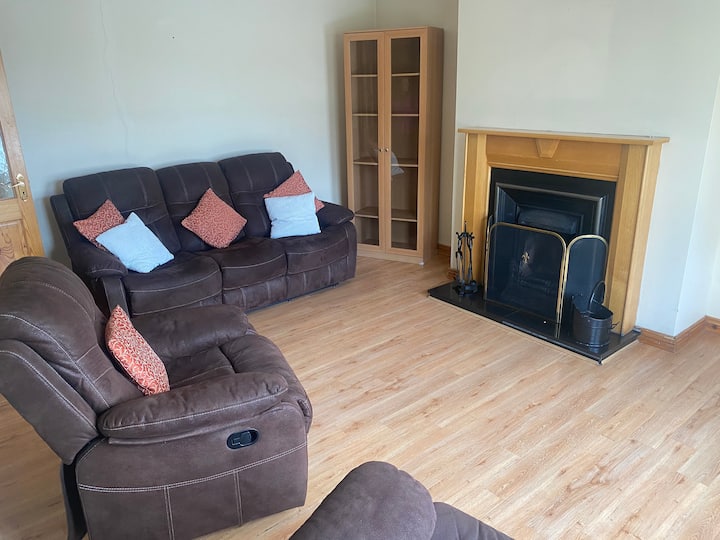 Cosy Entire House Situated In Letterkenny - Letterkenny
