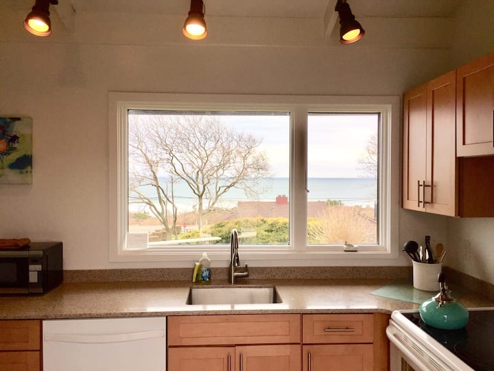 Montauk  Oceanview 2bd Cottage - Montauk, NY