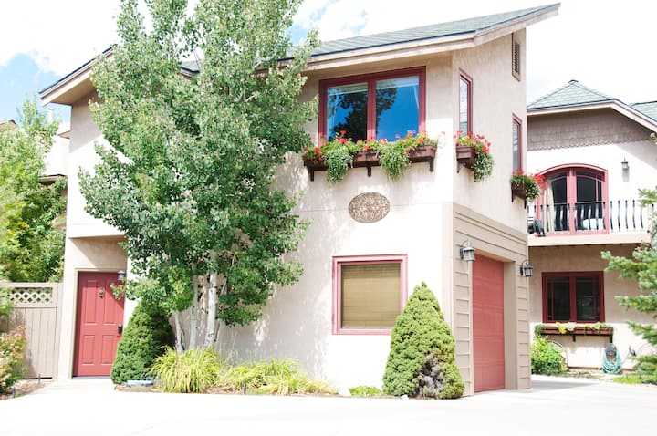 Quaint In-town Apartment. - Durango, CO