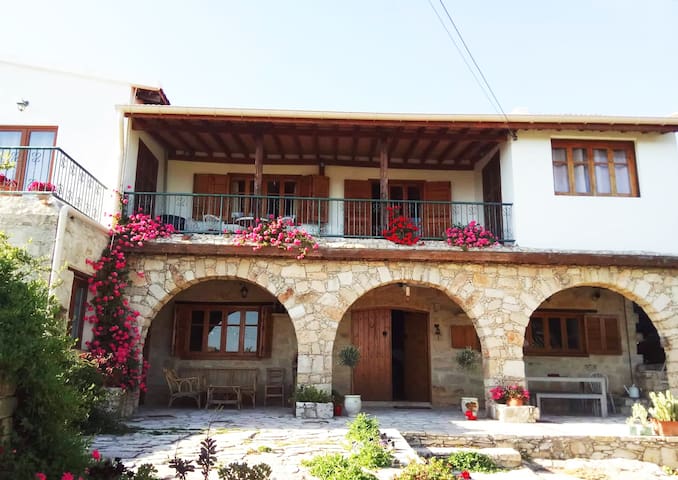 Traditional village stone built house Apikreni 【 MAY 2021 】 Cottage in ...