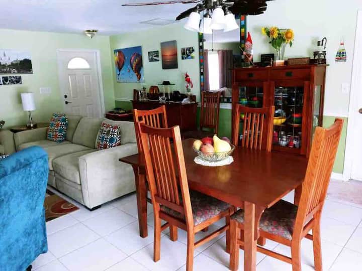 2 Rooms, Bath, Pool / Shared Home With Owner - Cape Coral, FL