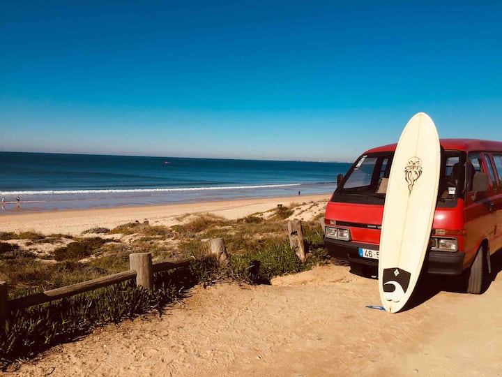 Easycamper Surf Lisboa - Montijo, Portugal