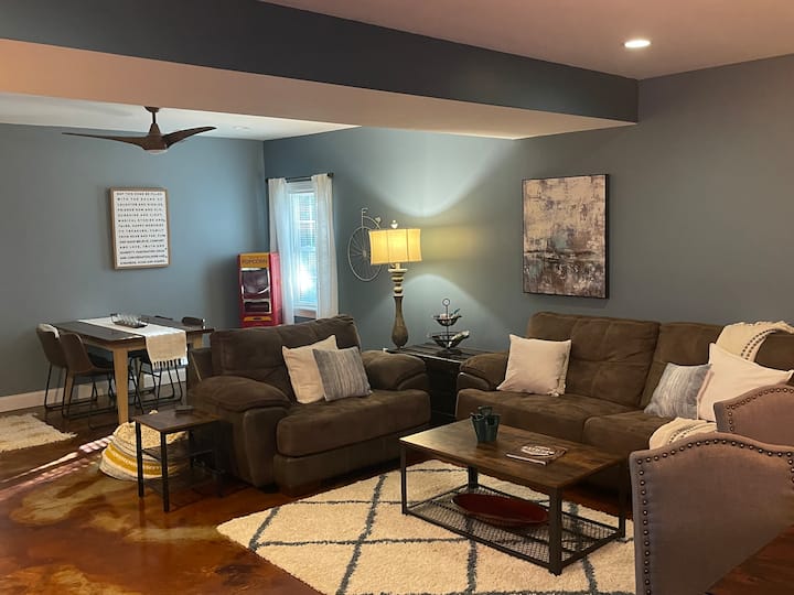 Guest Suite Ideal For Scenic Rail & Local Events - Lake Anna, VA