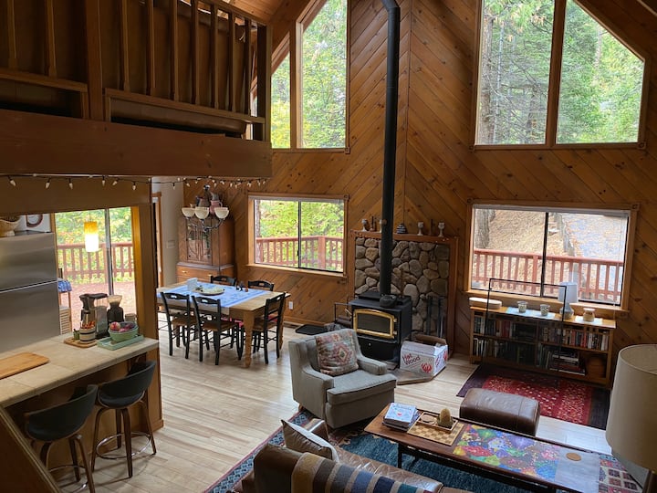 Mtn Chalet In Bls|gameroom|ev Charger|pool Access - Arnold, CA