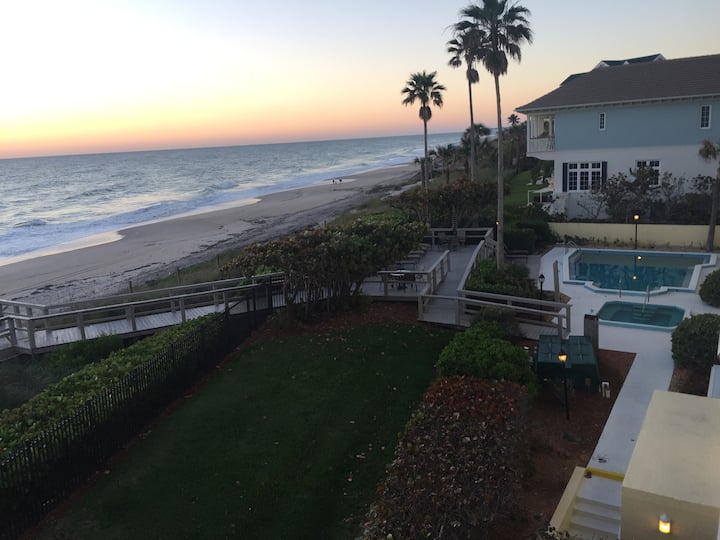 Stunning Beachfront Condo - Sleep To The Waves - Vero Beach, FL