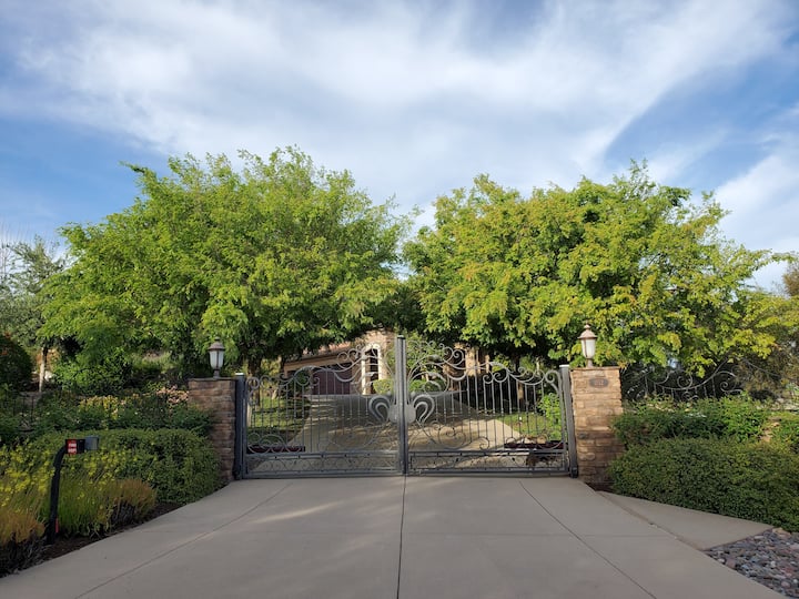 La Casita Bonita Near Wedding Venues And Wineries - Fallbrook, CA