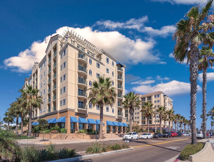 Club Wyndham Oceanside Pier Resort Two-bedroom - Oceanside, CA