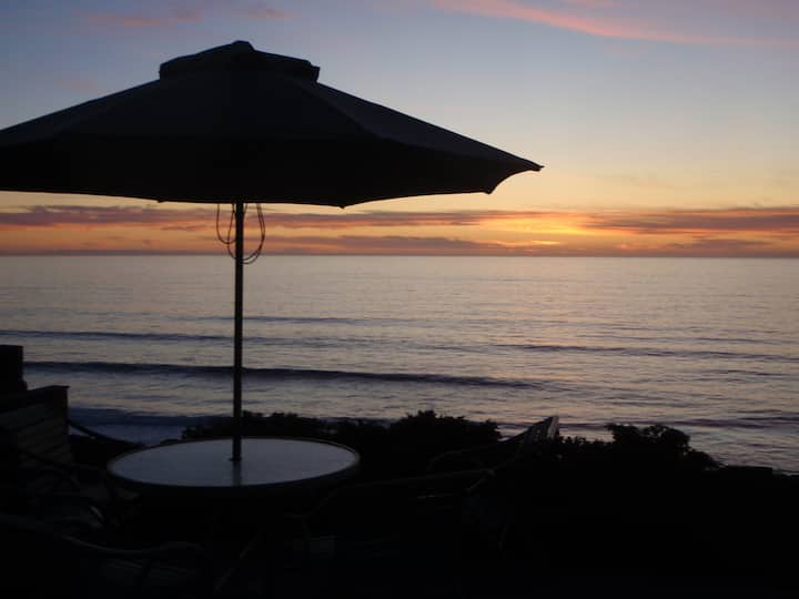 Spectacular Romantic Oceanfront Townhome - Encinitas, CA