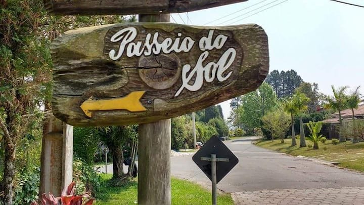 Chácara Linda No Condomínio Colinas De Ibiúna - Ibiúna