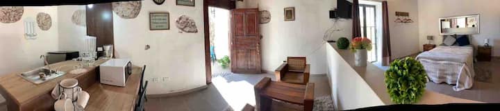 Loft 30 Pasos De La Parroquia Con Estacionamiento - San Miguel de Allende