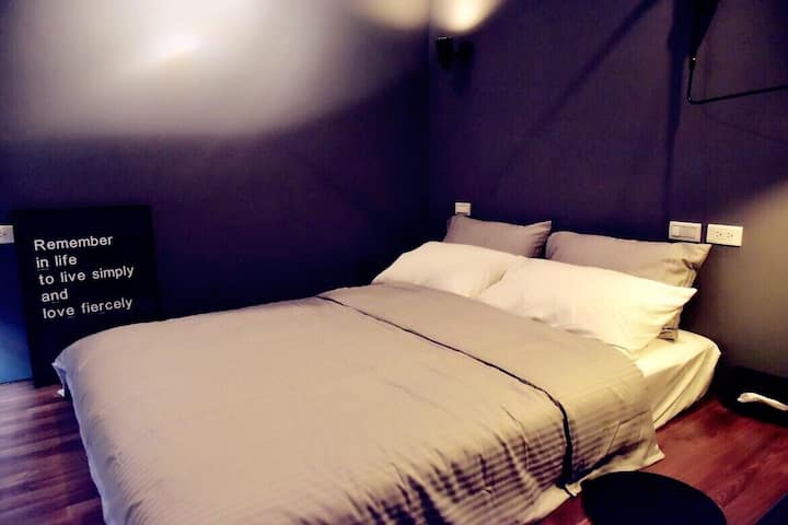 Inner Place 2nd Floor Double Room - Tainan City