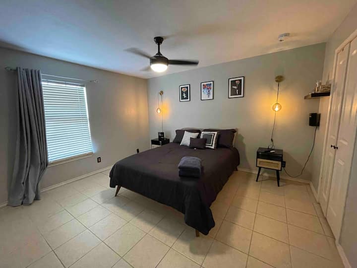 Cozy 2br Condo: Near Mall & Hospitals - McAllen, TX