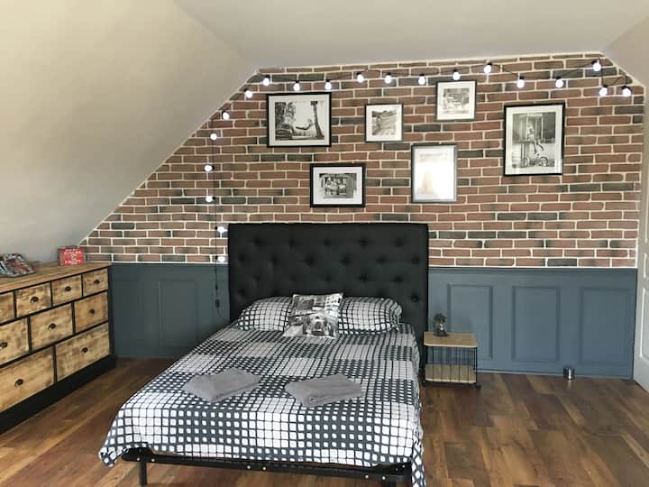 Grande Suite Familiale Avec Sanitaires Privés - Romorantin-Lanthenay