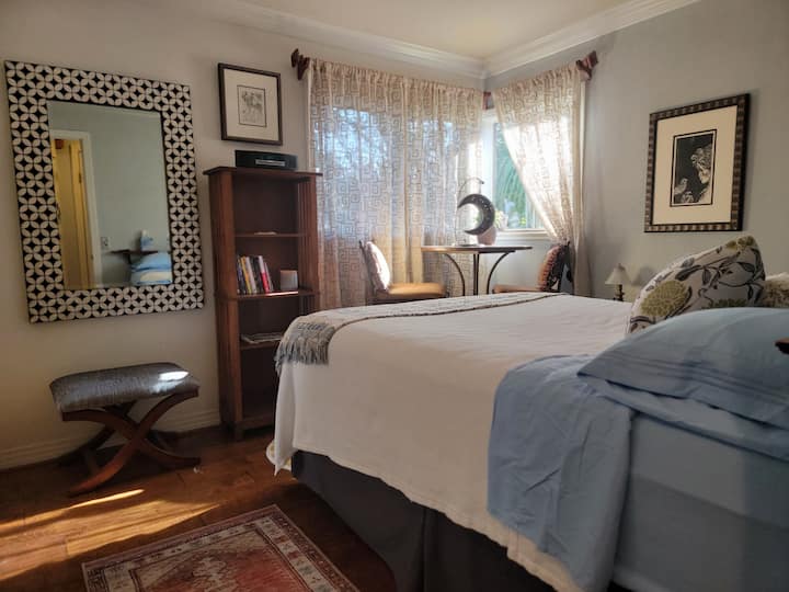 Peaceful Bedroom, Prestigious Woodbridge (W) - Newport Beach, CA
