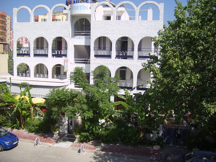 Villa Fortin Hotel / Güvenli Aile Oteli - Kuşadası