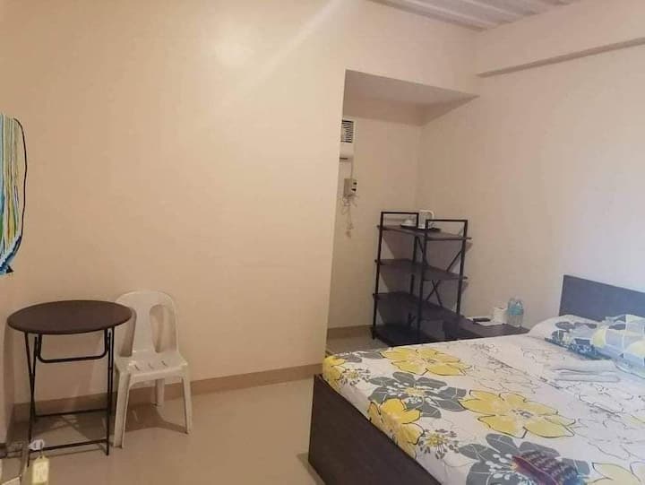 Hotel Room For 4 - Anilao